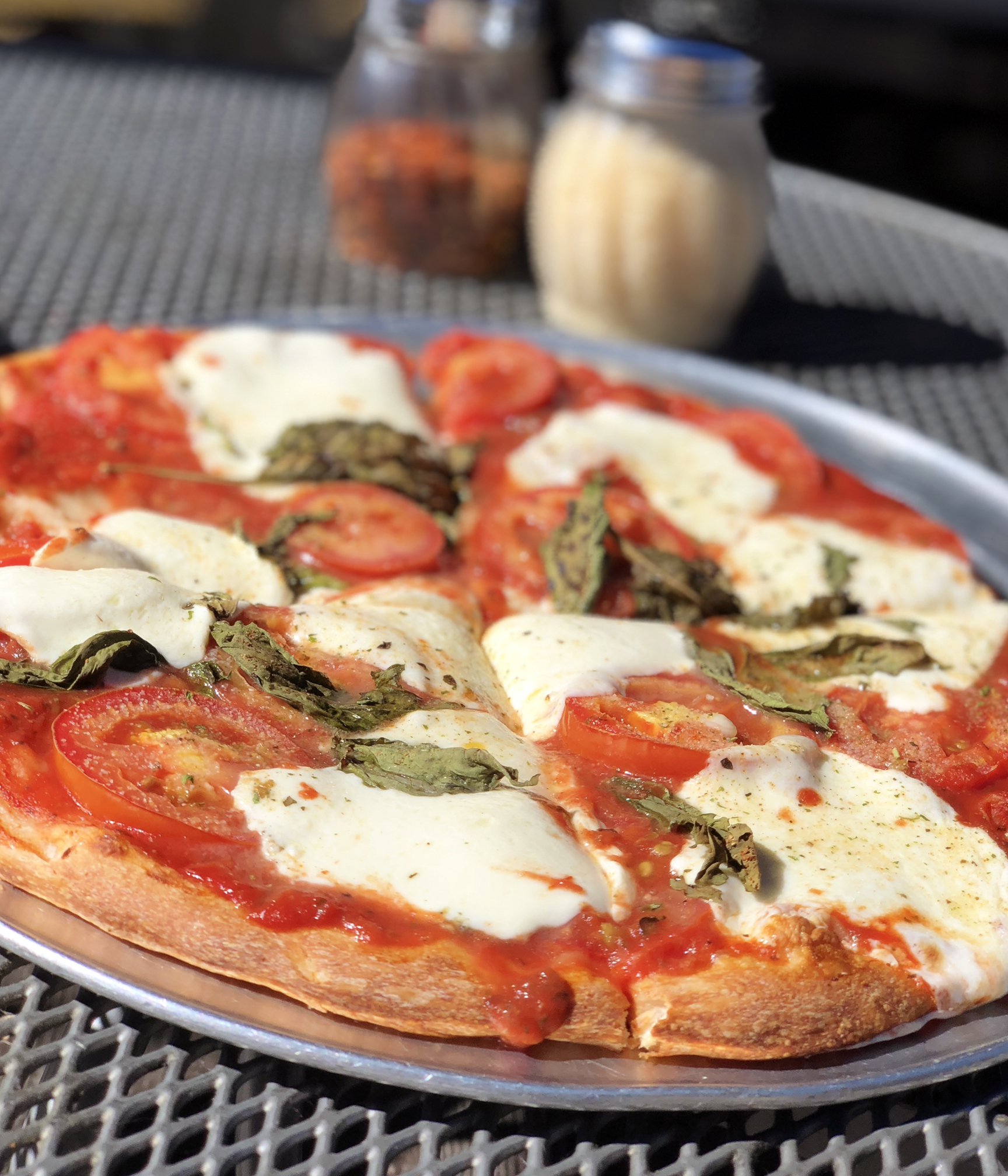 Michigan Pizza – Michigan Chews & Brews